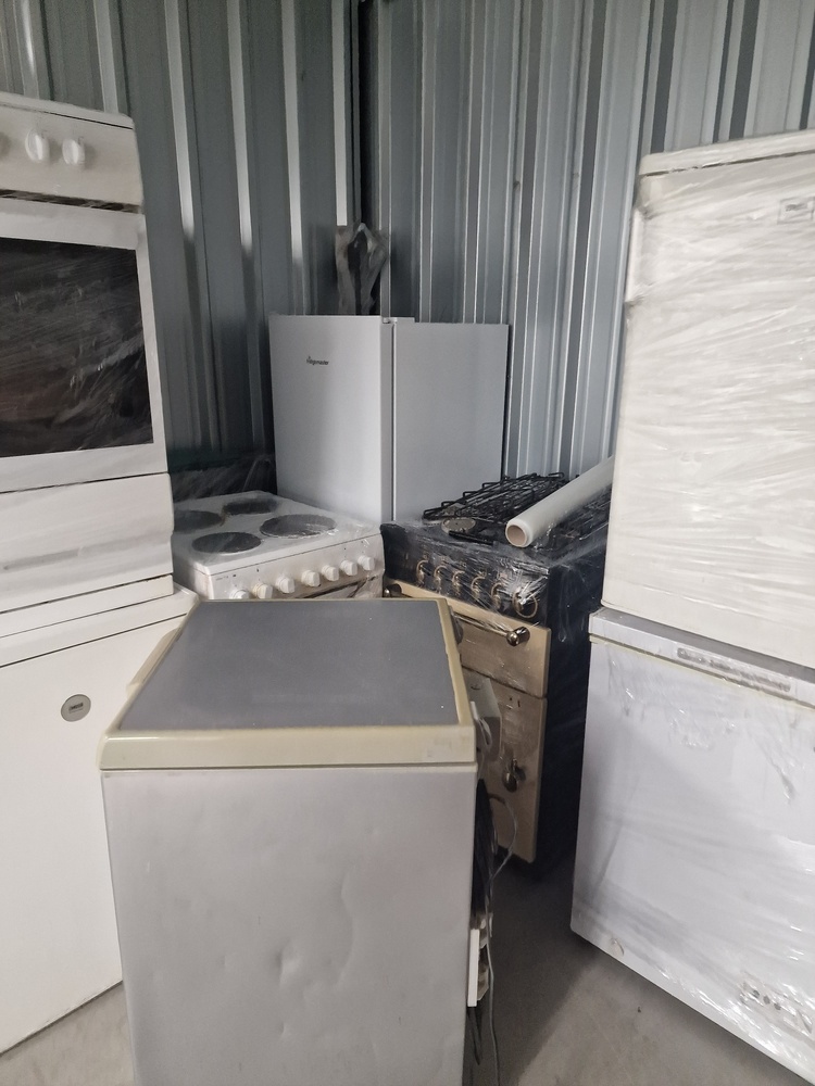 iBidOnStorage.co.uk - Storage King Auction - 17119695922301