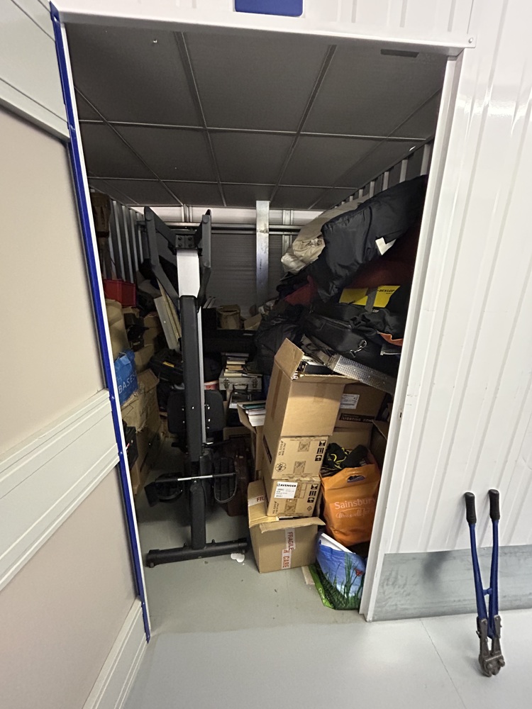 iBidOnStorage.co.uk - Access Self Storage Auction - 17120511395181