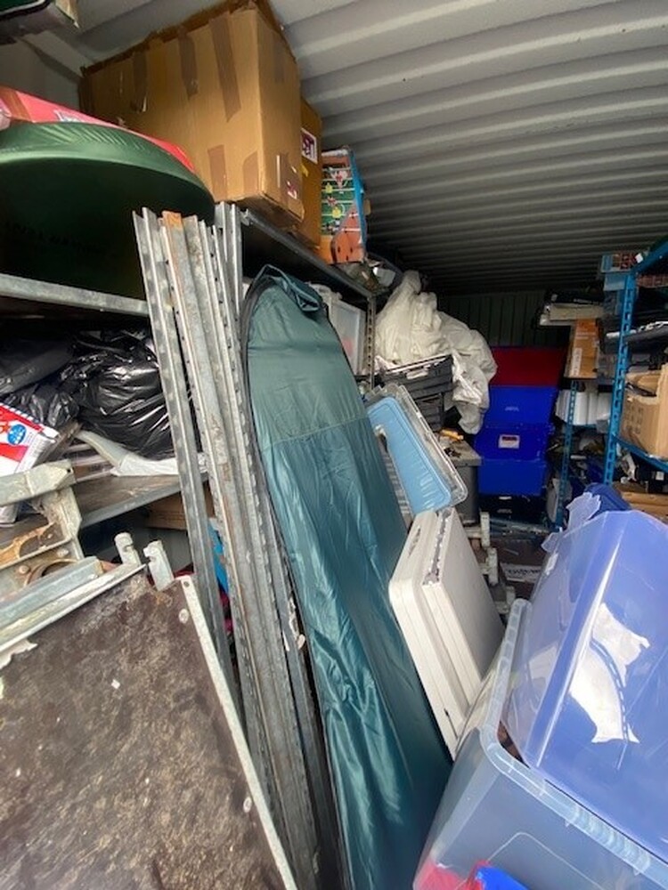 iBidOnStorage.co.uk - Loc-Box Self Storage Auction - 17127497772248