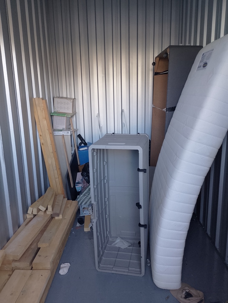 iBidOnStorage.co.uk - Storage King Auction - 17137751376078