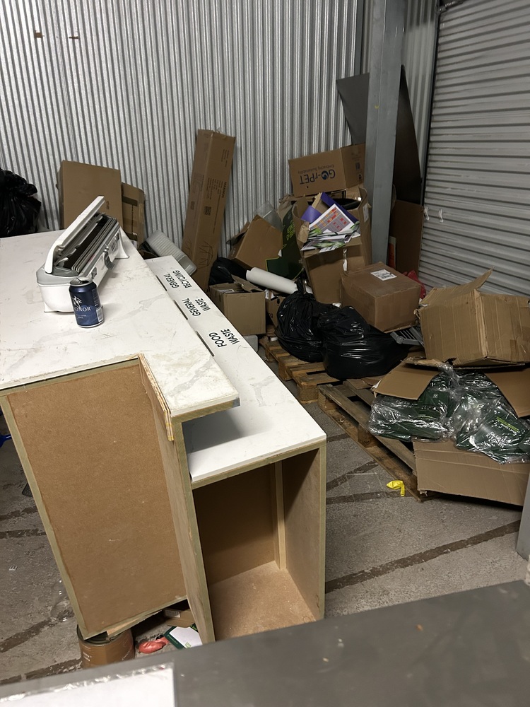 iBidOnStorage.co.uk - Access Self Storage Auction - 17138661904439