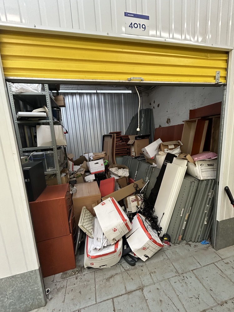 iBidOnStorage.co.uk - Access Self Storage Auction - 17141418418373