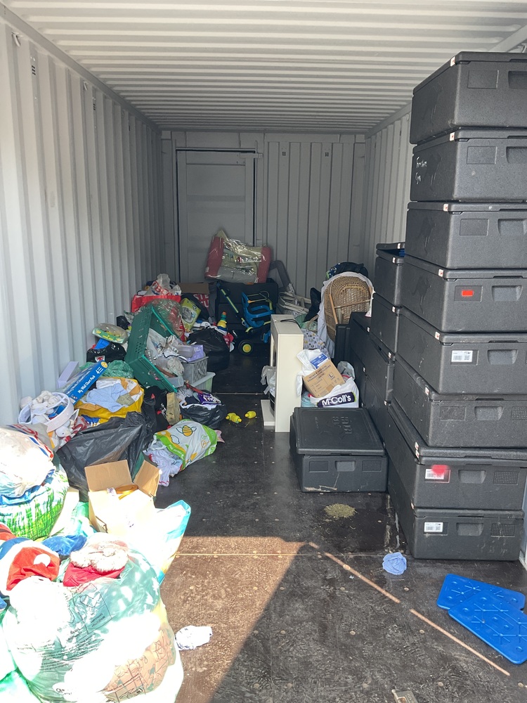 iBidOnStorage.co.uk - Pink self storage Ltd Auction - 17150871754458