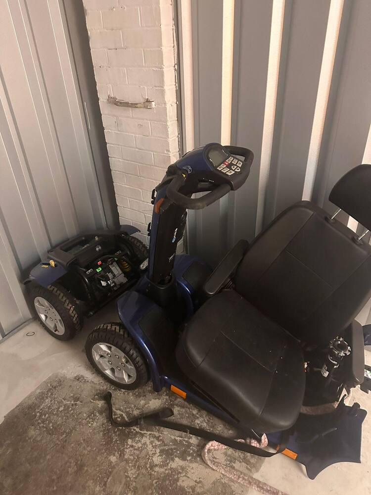 iBidOnStorage.co.uk - Ulok Self Storage Auction - 17155966052231