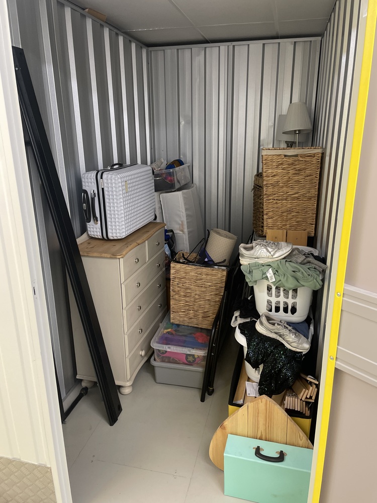 iBidOnStorage.co.uk - The Storage Team Auction - 17180123436907