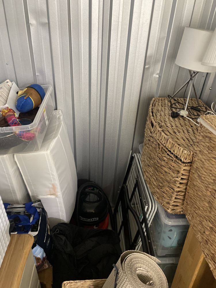 iBidOnStorage.co.uk - The Storage Team Auction - 17180123436907