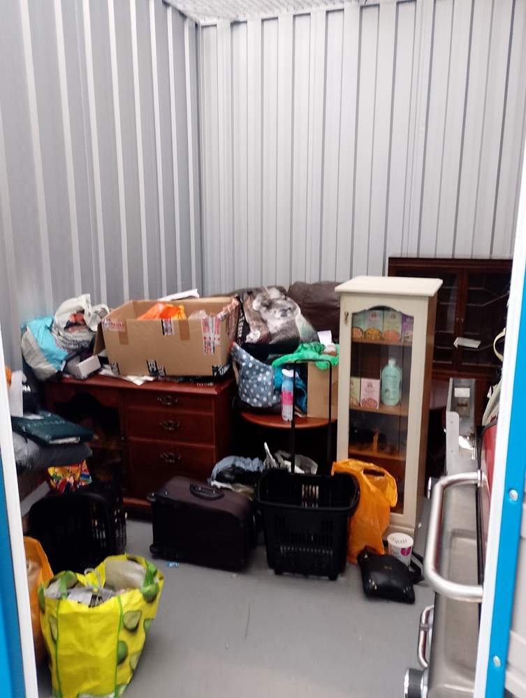 iBidOnStorage.co.uk - Storage King Auction - 17182032532854