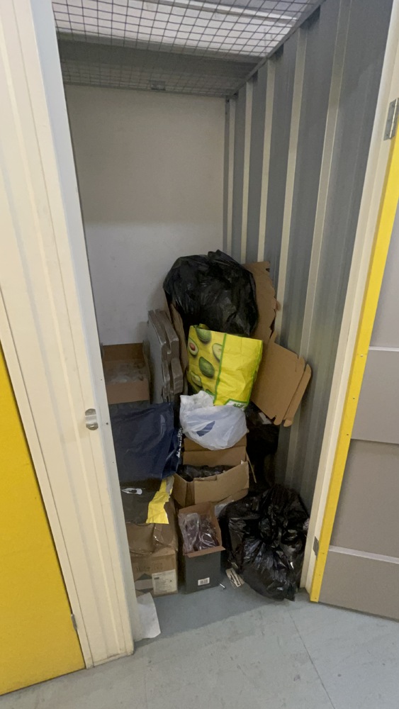 iBidOnStorage.co.uk - Access Self Storage Auction - 17194903068587