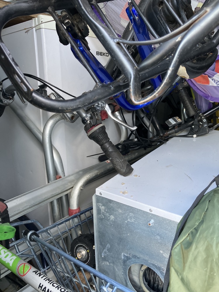 iBidOnStorage.co.uk - Storebox Self Storage Auction - 17211337052729