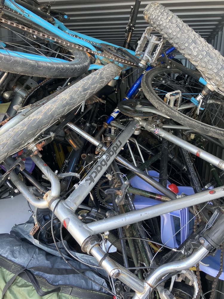 iBidOnStorage.co.uk - Storebox Self Storage Auction - 17211337052729