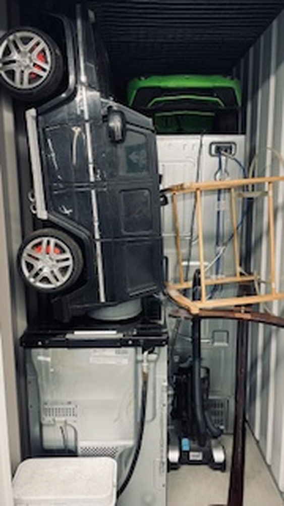 iBidOnStorage.co.uk - StorageMart Auction - 17240660782044