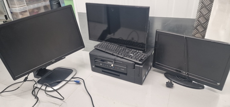 iBidOnStorage.co.uk - Storage King Auction - 17279503255389