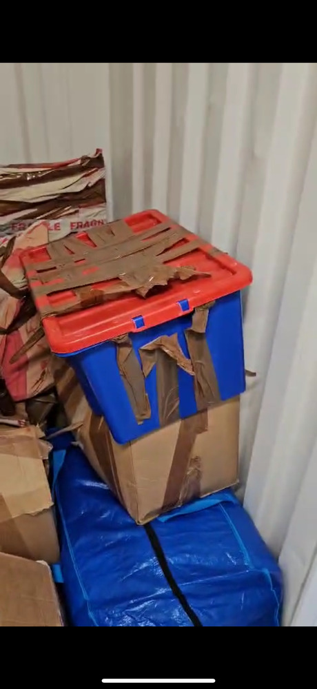 iBidOnStorage.co.uk - .A Space Station Limited Auction - 17332373268652