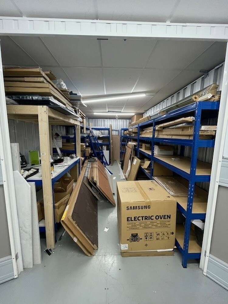 iBidOnStorage.co.uk - Flexiss Group Auction - 17333209549394